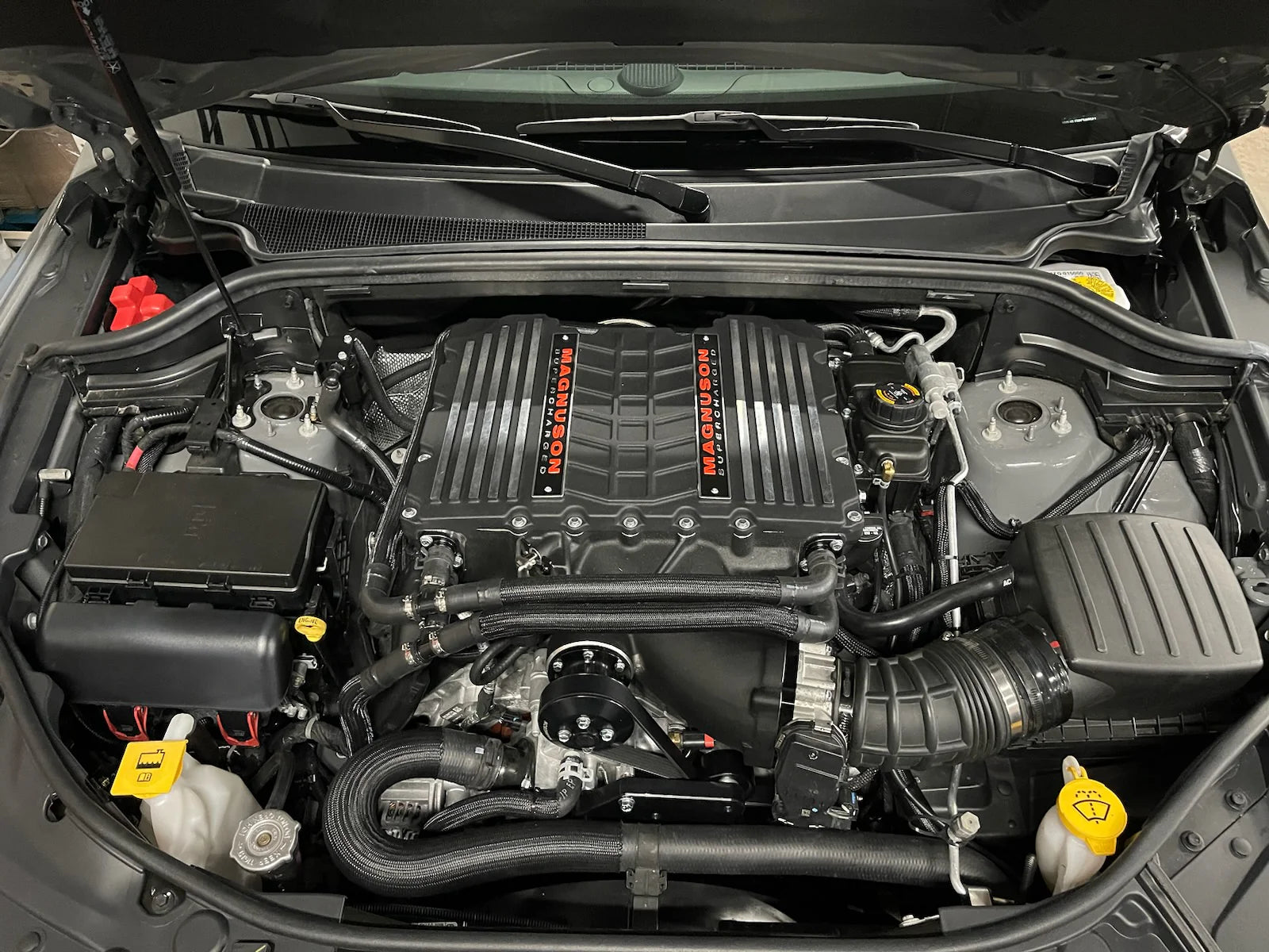 5.7L & 6.4L Jeep Grand Cherokee & Dodge Durango Supercharger System Ma ...